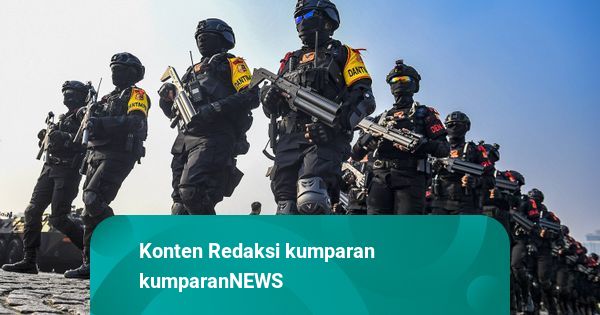 Foto: TNI dan Polri Apel Gelar Pasukan Pengamanan KTT ke-43 ASEAN | kumparan.com
